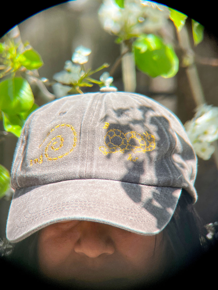 Inga – Inga Books Hat 🐜🐛 Medium Wash Brown